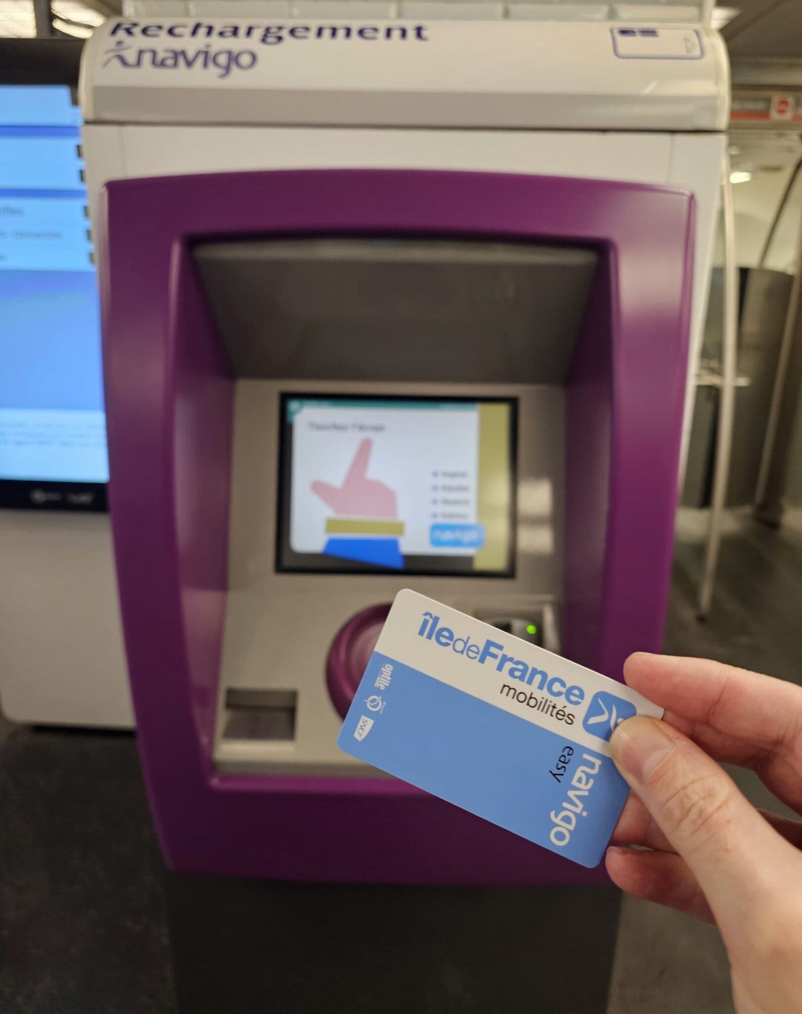 How To Get Around Paris - A Guide to All the Transport Options in Paris ...