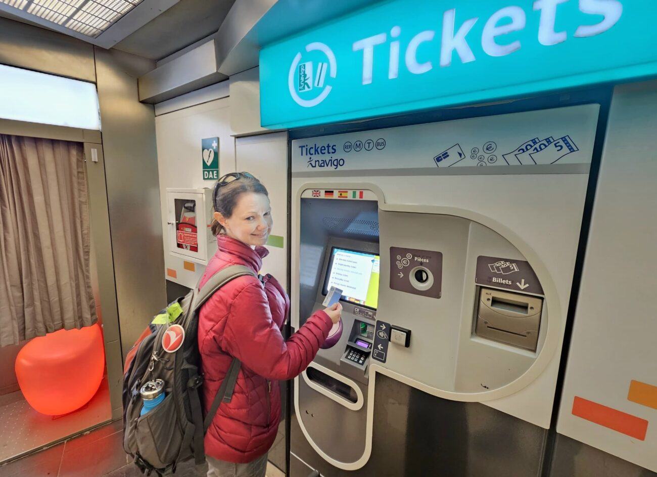 How To Get Around Paris - A Guide to All the Transport Options in Paris ...